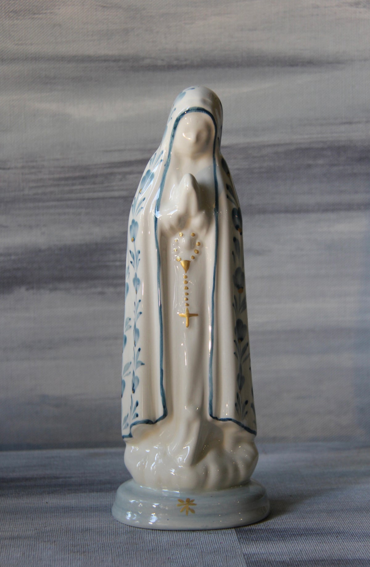 Virgen de Fátima | Flores Bucaro